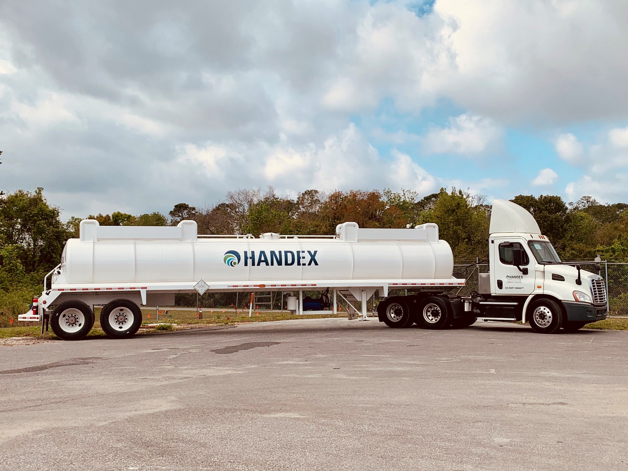 Handex Acquires New Vacuum Trucks